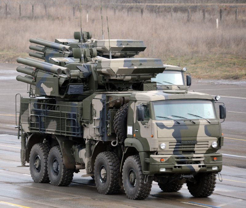 Russia demonstrates the live-fire drills of S-400 and Pantsir air ...
