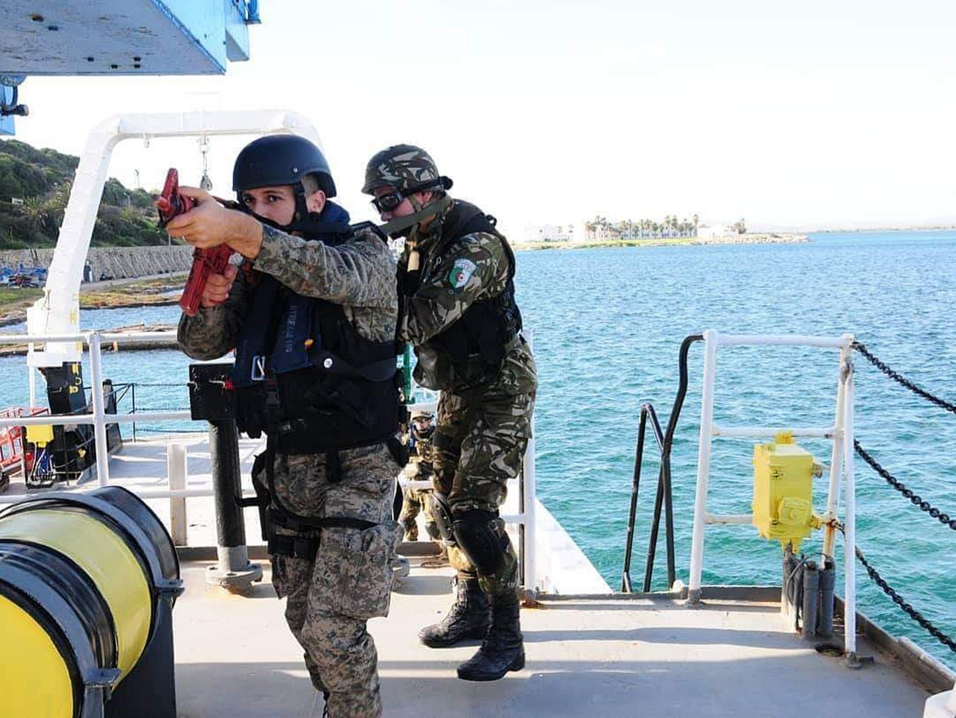 Exercice naval algéro-tunisien - MENADEFENSE