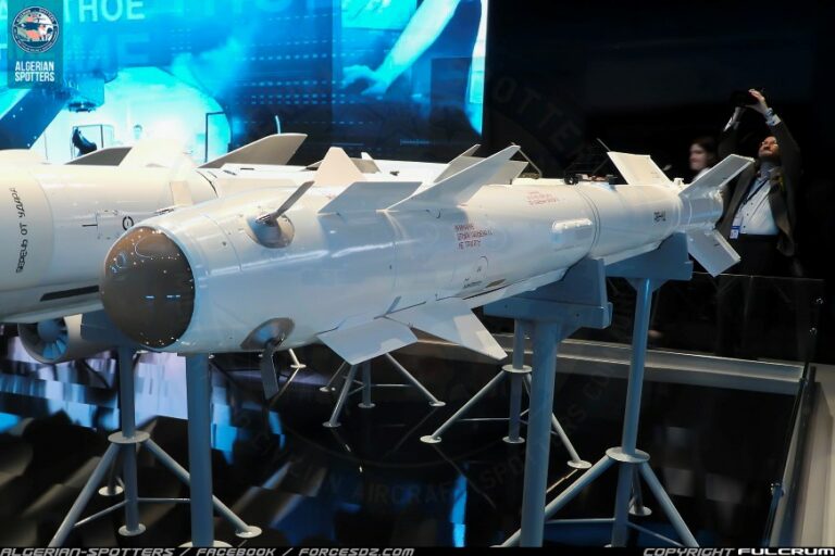 Tout savoir sur le Su-57 - MENADEFENSE